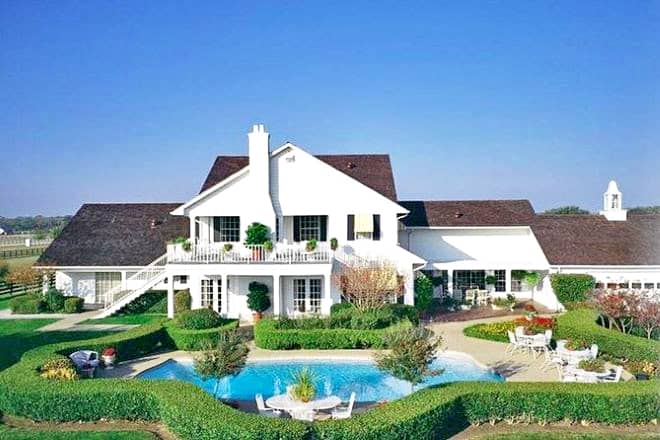 Southfork Ranch and the TV Series Dallas Tour