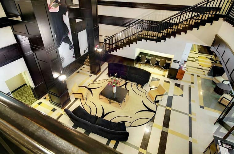 Hampton Inn And Suites Downtown &mdash; River North