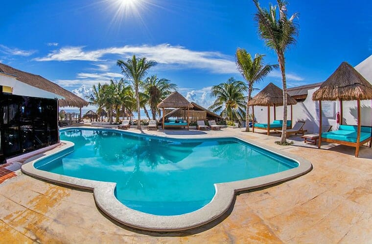 Ojo De Agua Beach Front Hotel