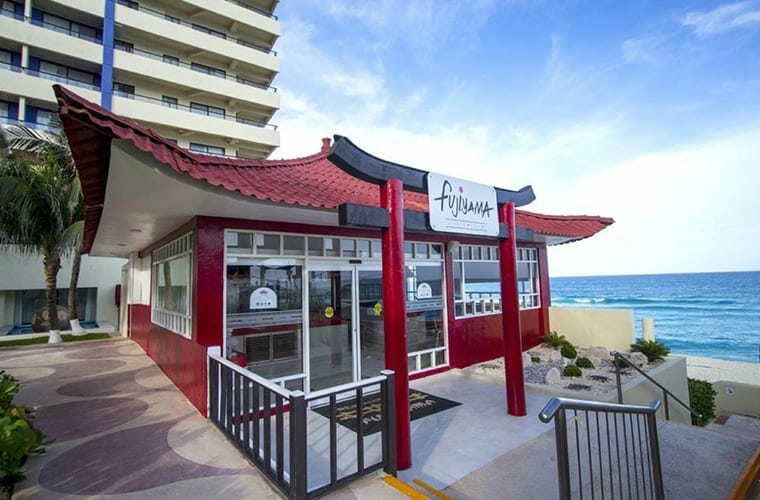 Crown Paradise Club Cancun Dining Fujiyama