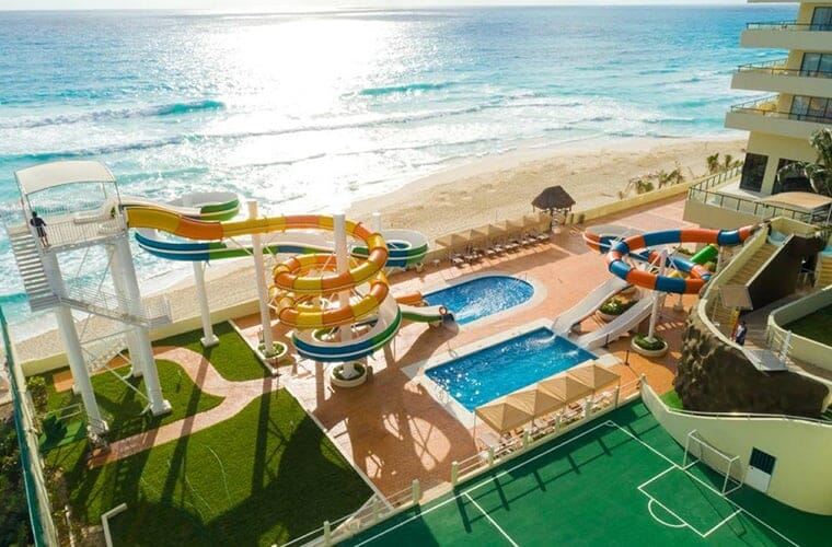Crown Paradise Club Cancun Water Park
