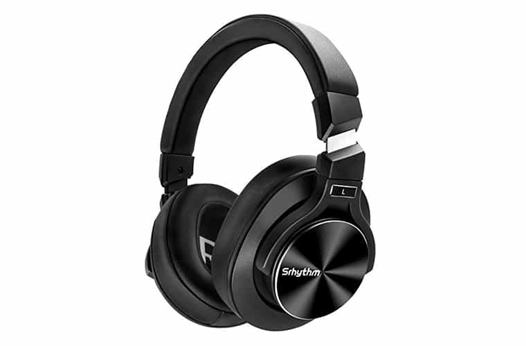 Headphones Should Be On Your Packing List For Cancun