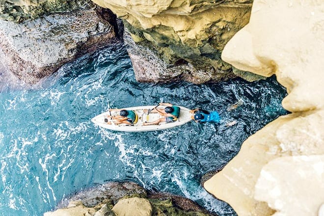Kayak The Sea Caves
