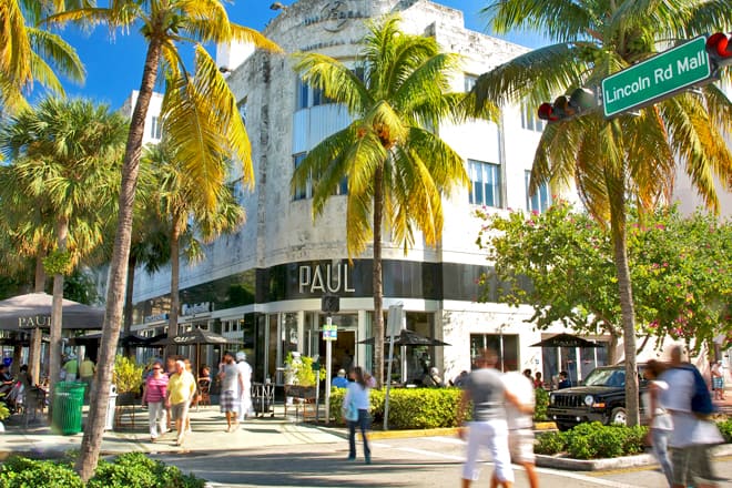 Lincoln Road Mall &mdash; Miami Beach