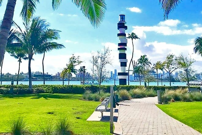 South Pointe Park &mdash; South Pointe