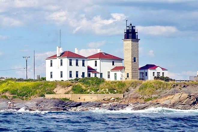 Beavertail State Park And Lighthouse