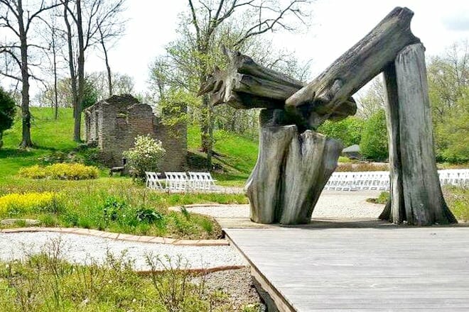 Pyramid Hill Sculpture Park & Museum