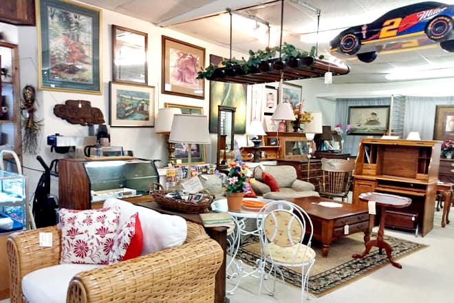 Showplace Collectibles