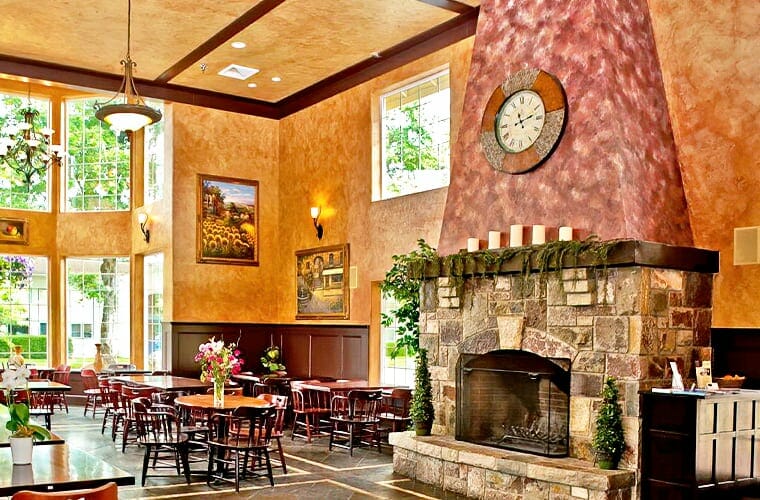 Silverton Inn & Suites