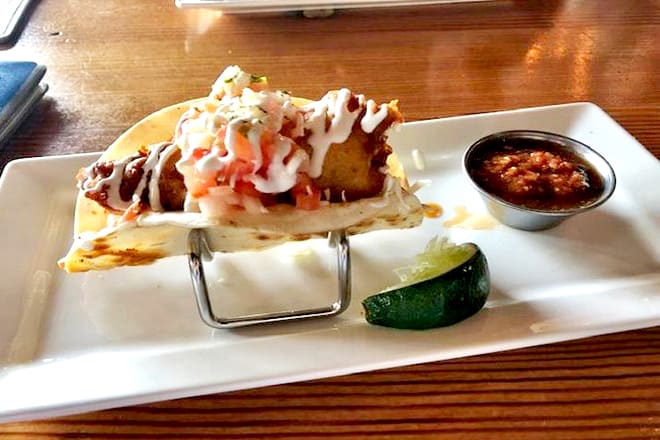 Sunday Stroll And Sip Tour In Downtown Knoxville