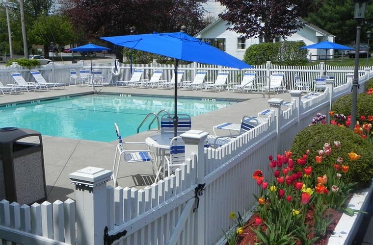 Elmwood Resort Hotel