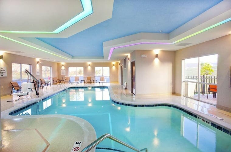 Holiday Inn Express Hotel & Suites Hot Springs