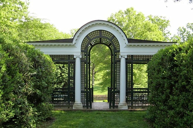 Oatlands Historic House And Gardens