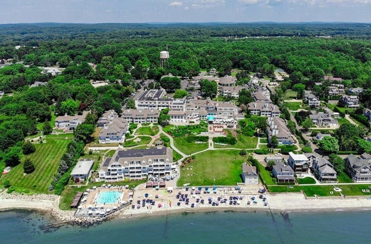 Water&rsquo;s Edge Resort & Spa