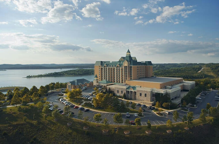 Chateau On The Lake Resort Spa