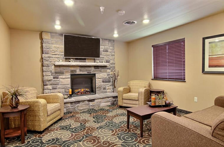 Cobblestone Inn & Suites - Linton