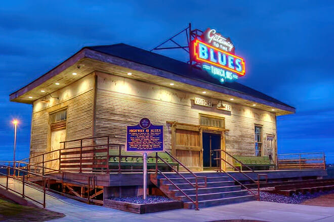 Gateway To The Blues Museum Tour &mdash; Tunica