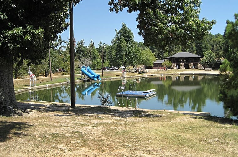 Lake Ponder Beach &mdash; Paragould