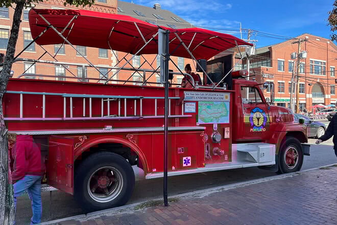 Vintage Fire Truck Sightseeing Tour