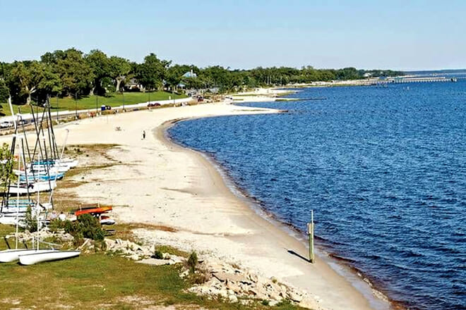 Front Beach &mdash; Ocean Springs