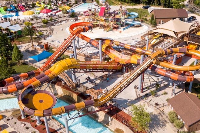 Holiday World & Splashin&rsquo; Safari &mdash; Santa Claus