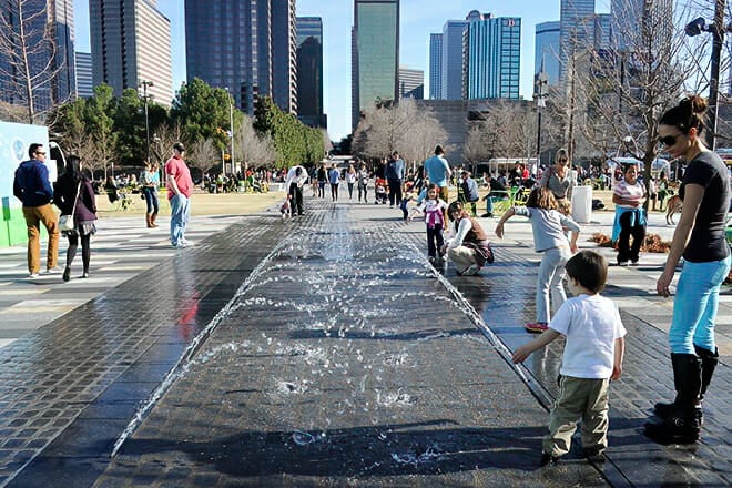 Klyde Warren Park &mdash; Arts District