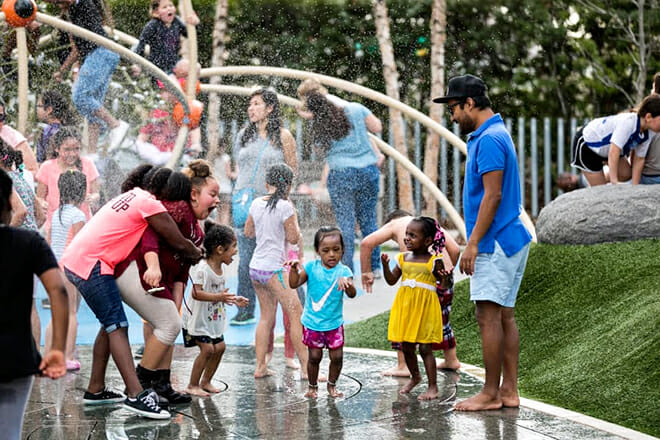 Klyde Warren Park &mdash; Dallas Arts District