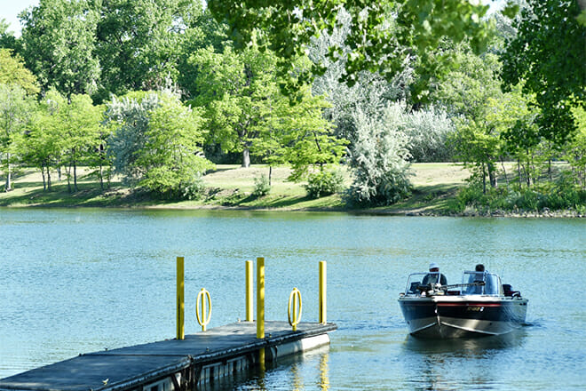 Oahe Downstream Recreation Area Beach &mdash; Fort Pierre