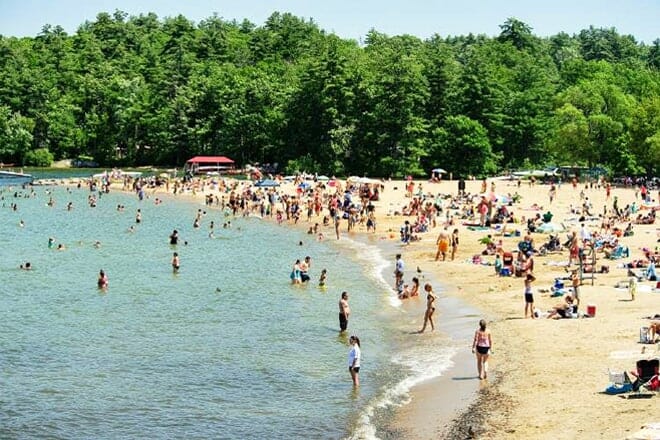 Weirs Beach &mdash; Laconia