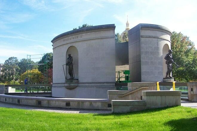 West Virginia Veterans Memorial &mdash; State Capitol Complex