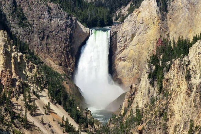 Yellowstone Park Full Day Tour — West Yellowstone