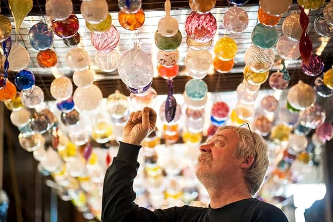 Hot Shops Art Center