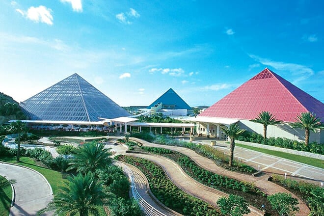 Moody Gardens &mdash; 61st Street