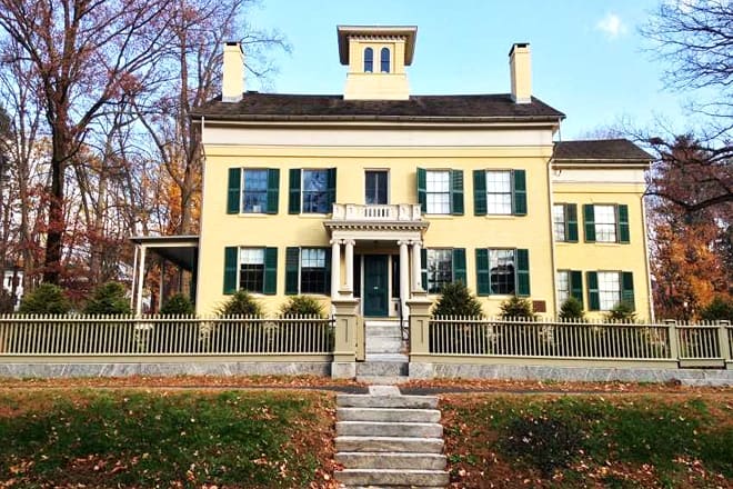 Emily Dickinson Museum &mdash; Amherst, Maine