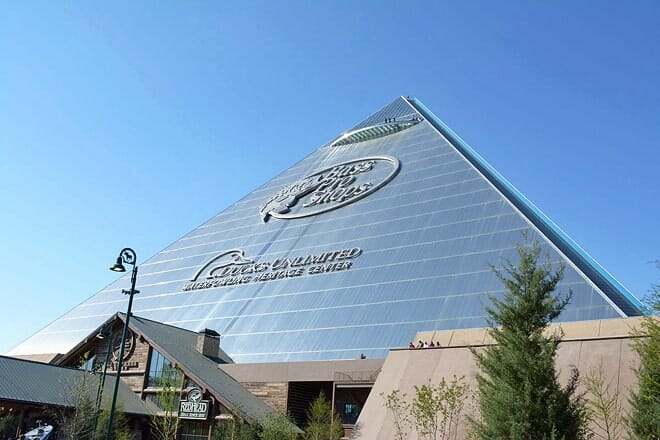 Memphis Pyramid (Bass Pro Shops)