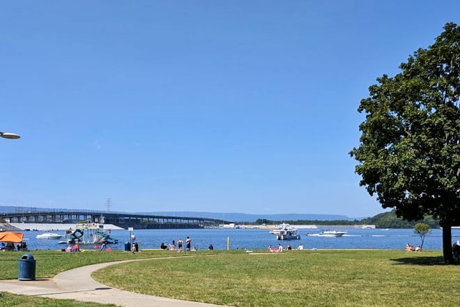 Chickamauga Dam Day Use Area Beach &mdash; Chattanooga
