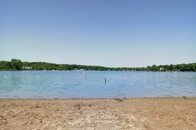 Clover Beach &mdash; Linden