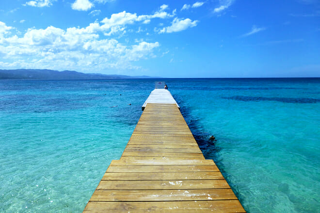 Doctor&rsquo;s Cave Beach