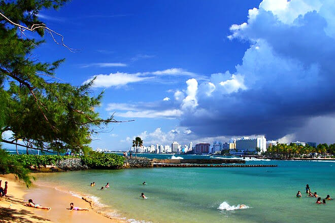 Escambr&oacute;n Beach