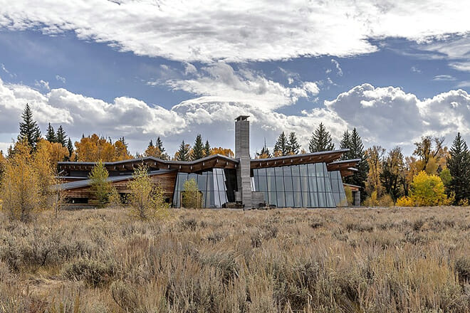Craig Thomas Discovery & Visitor Center &mdash; Moose