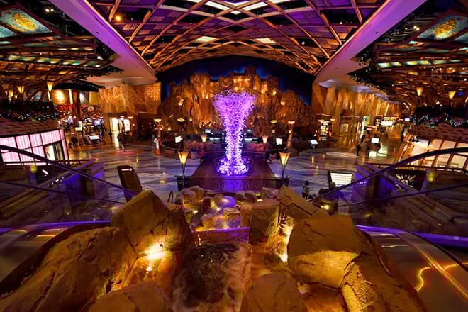 Mohegan Sun &mdash; Uncasville