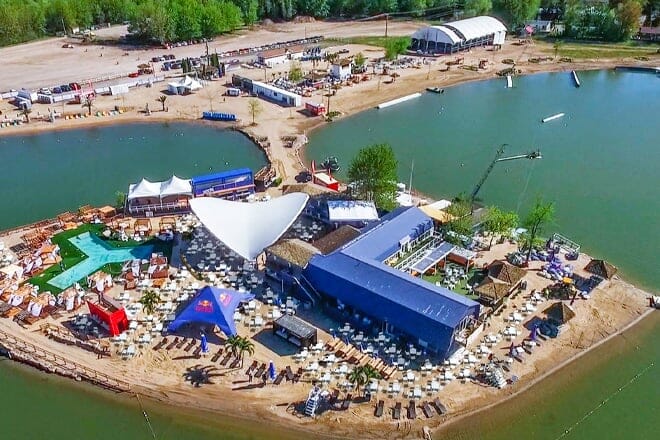 Pointe-Calumet Beach