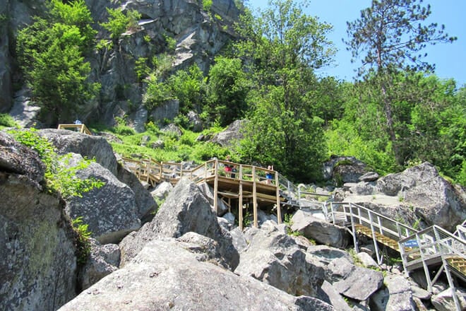 Polar Caves Park &mdash; Rumney