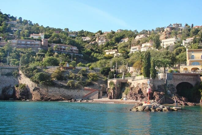 Th&eacute;oule-sur-Mer Beaches