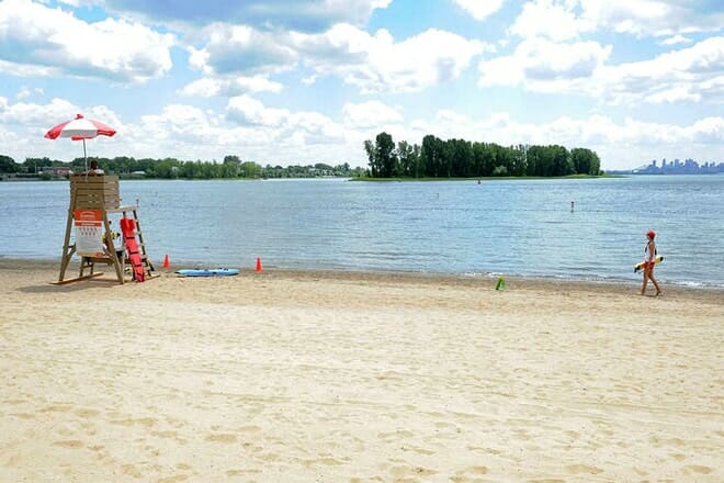 l&rsquo;&Icirc;le Charron Beach