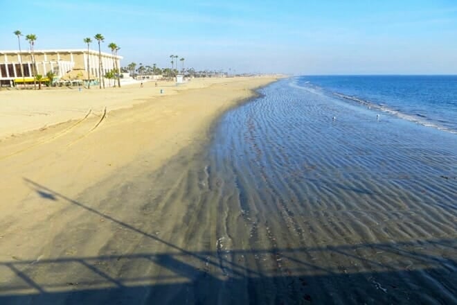 belmont shore beach