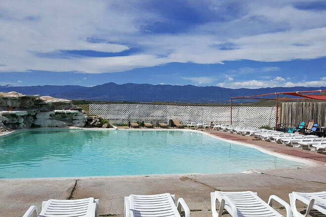 Desert Reef Hot Spring &mdash; Florence