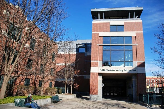 kalamazoo valley museum &mdash; kalamazoo