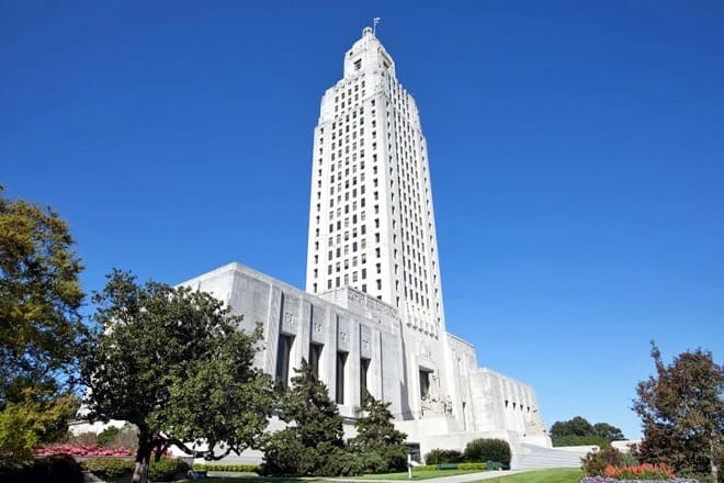 Louisiana State Capitol &mdash; Baton Rouge