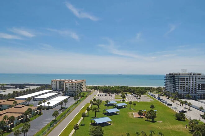 Sidney Fischer Park Beach — Cocoa Beach